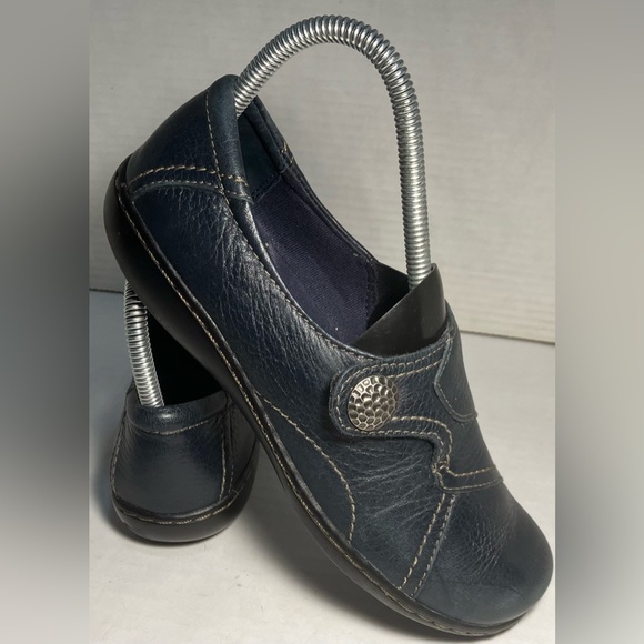 Clarks | Shoes | Clarks 67342 Bendable Navy Leather Loafers W A Lg ...